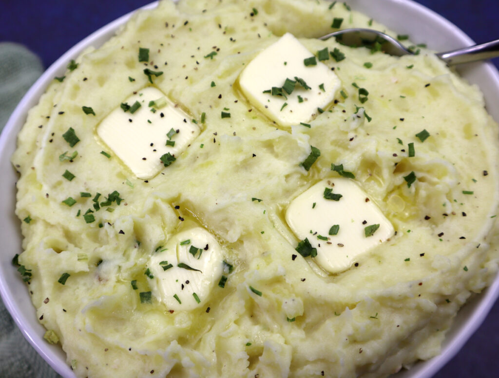 Best Homemade Mashed Potatoes - The Freckled Cook